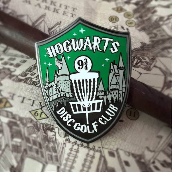 Hogwarts Disc Golf Club Pin – Disc Golf Pins