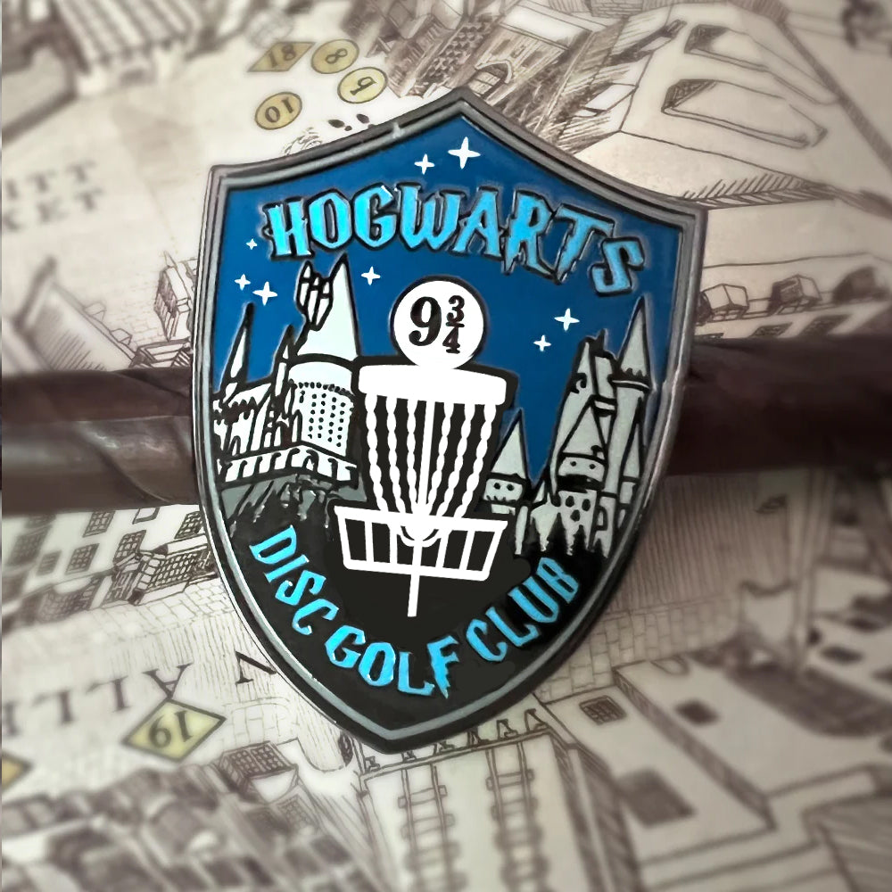 Hogwarts Disc Golf Club Pin – Disc Golf Pins